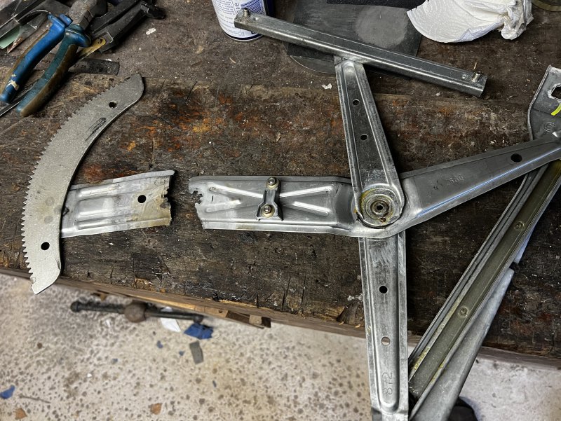 Window lift mechanism | SportsMaserati.com