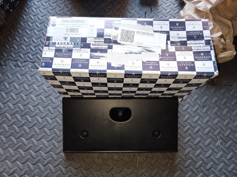 USA number plate holder - Granturismo | SportsMaserati