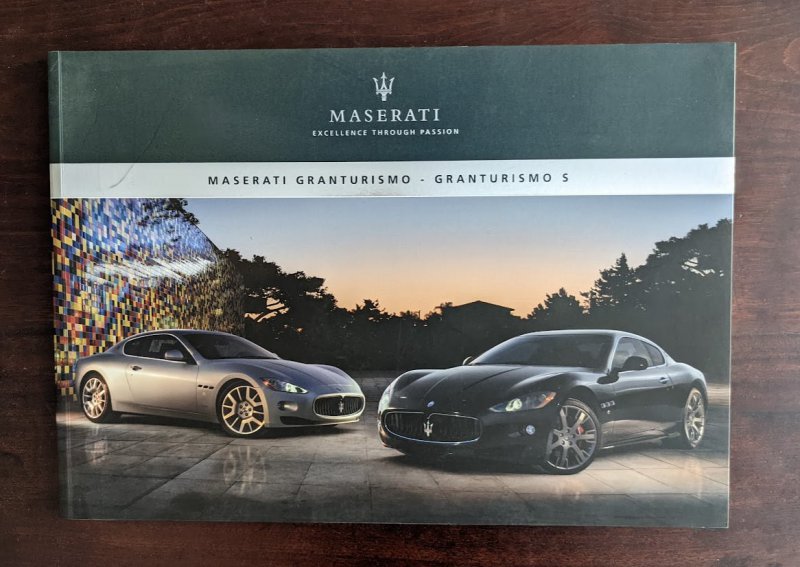 Maserati book & brochure collection | SportsMaserati.com